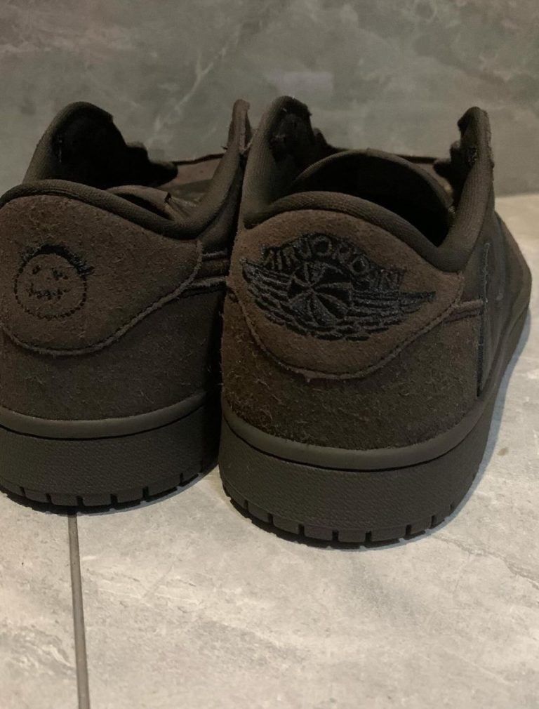 Travis Scott x Nike Air Jordan 1 Low OG Velvet Brown | sneaker_release